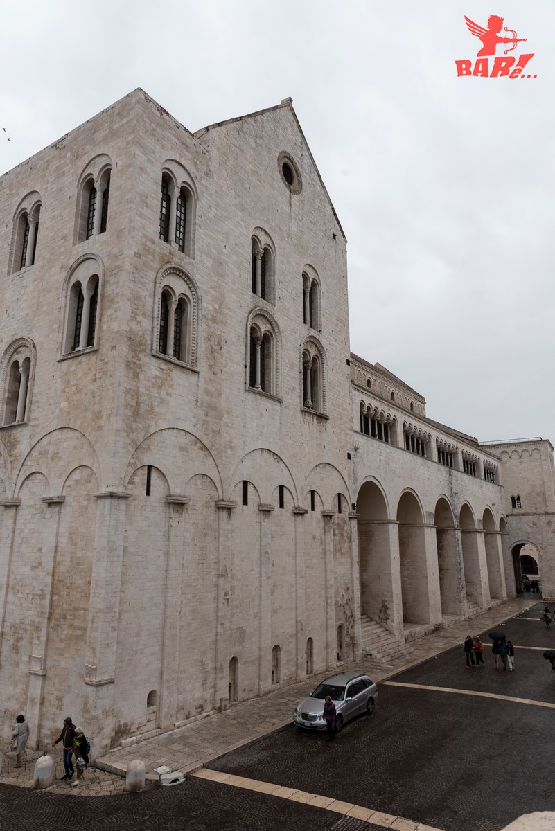 Viaggio fra le strade di Bari vecchia: alla scoperta di monumenti e ...